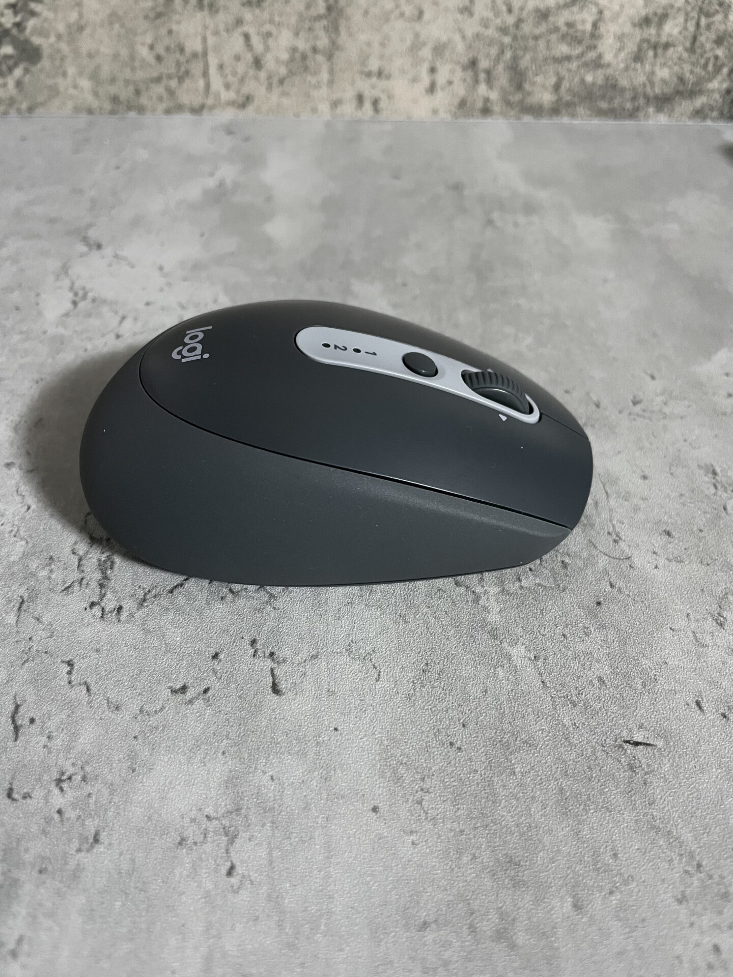 Logicool M590を実際使った感想をレビュー！3,000円台のワイヤレスマウスで一番おすすめ！クリック音がほとんどしない ...